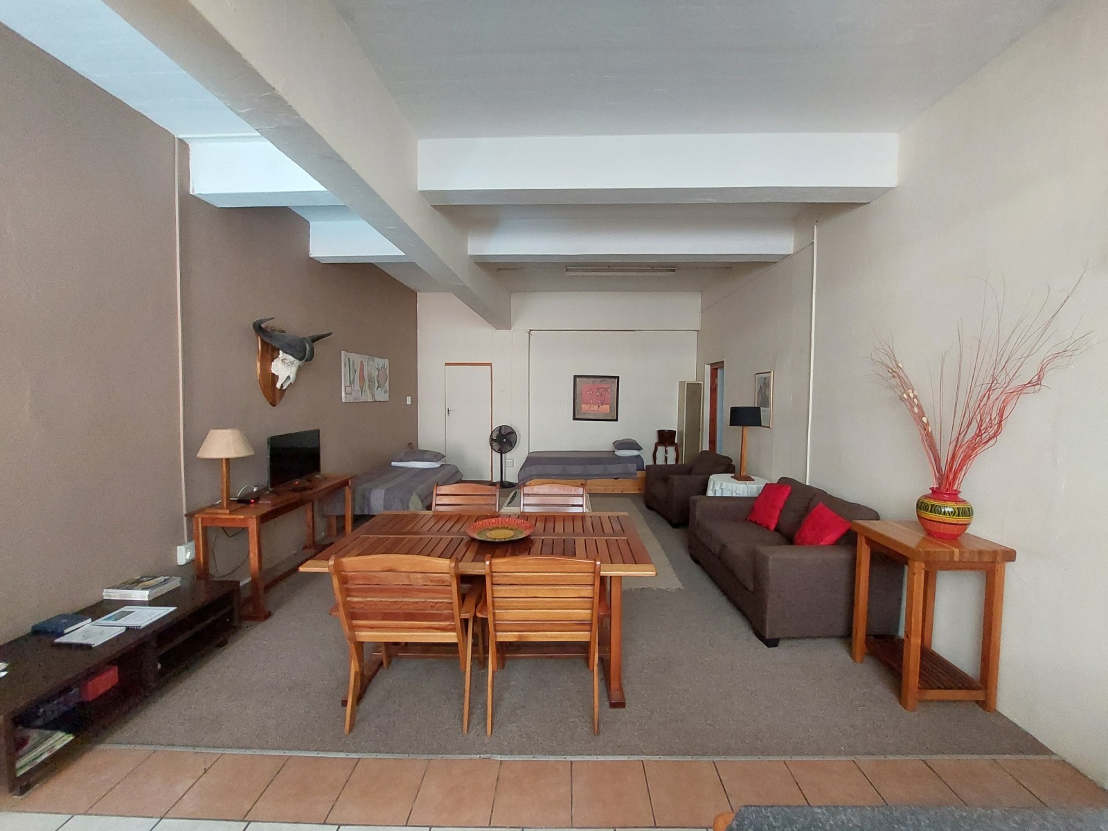 Caledon Court - Graaff-Reinet Tourism